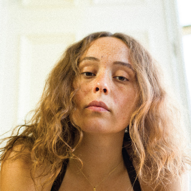 UK Singer INDIA BLUE Shares Sweet Neo-Soul Tune "Dream a little longer ...